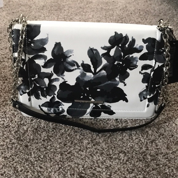 Steve Madden | Bags | Steve Madden Flower Pattern Shoulder Bag | Poshmark